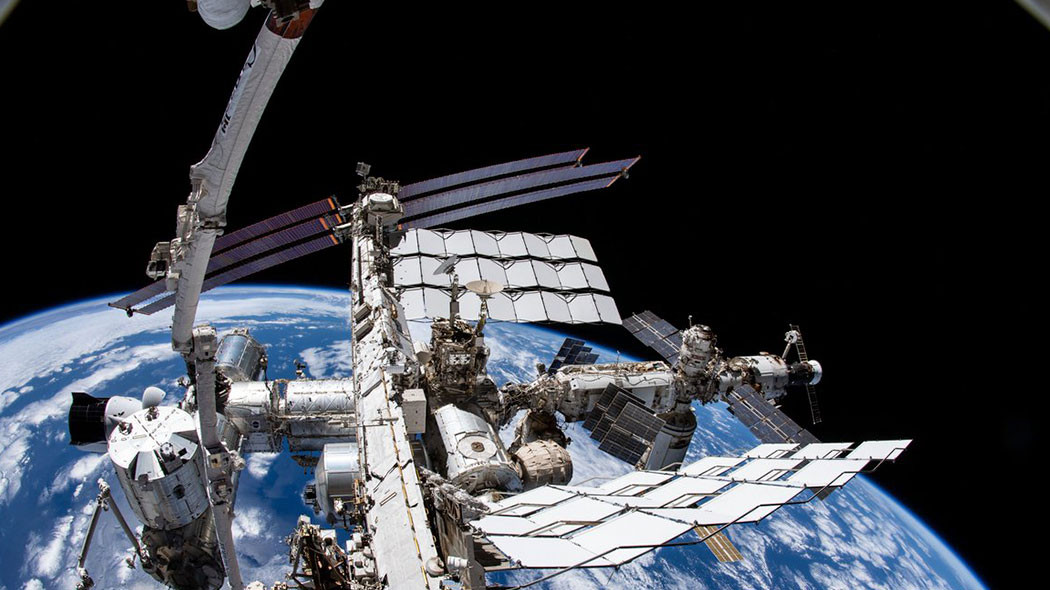 На МКС провели осмотр модуля «Рассвет»