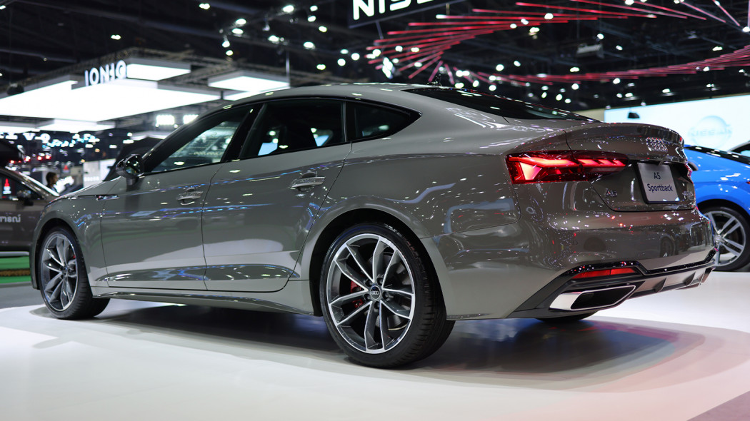 В Бангкоке на Motor Expo 2023 показали Audi A5 Sportback для рынка Таиланда