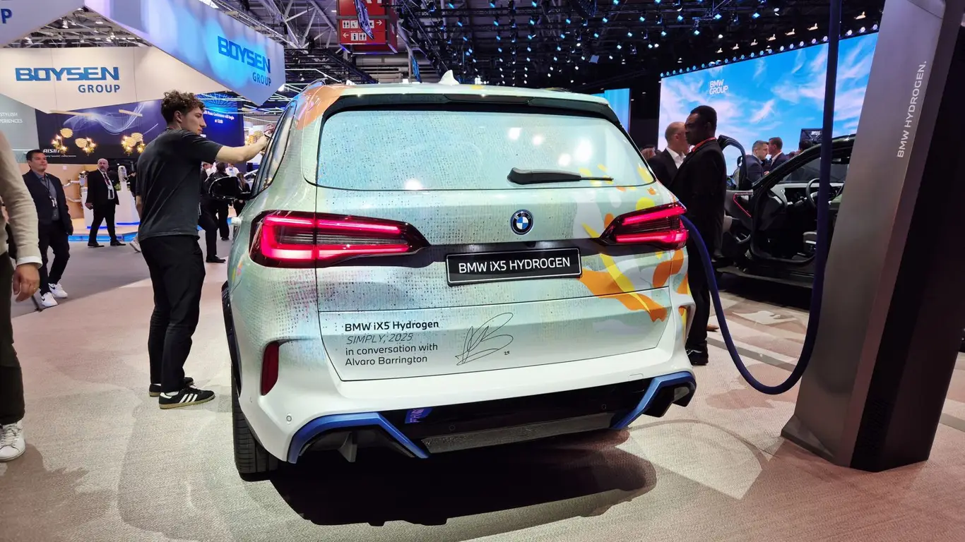 Новый союз BMW и Toyota: X5 получит водородную установку нового поколения