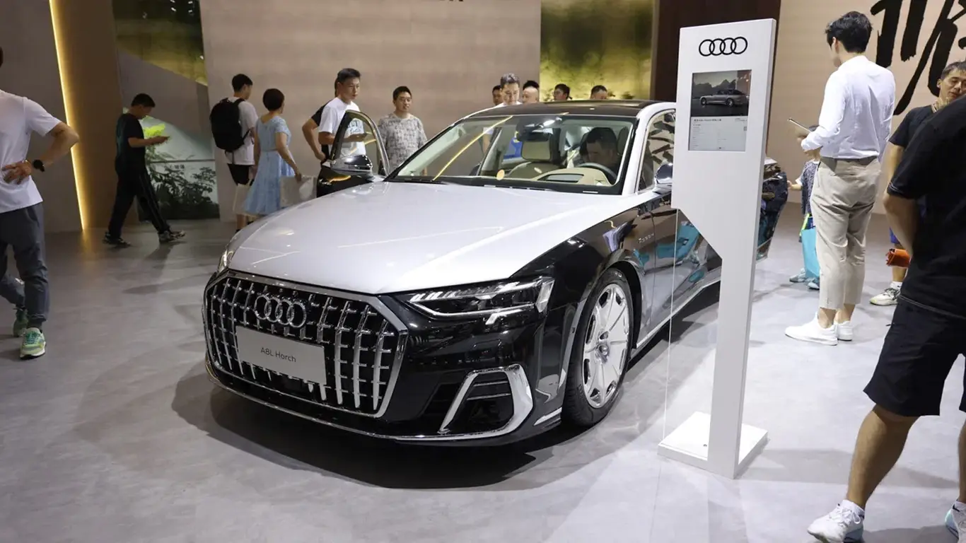 Audi раскрыла нового A8L Horch Founder Edition как прямого конкурента ...