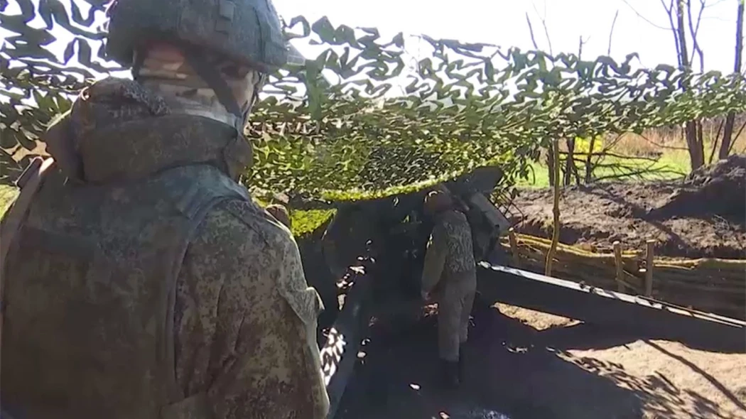 МО: Боевые расчёты «Мста-Б» ВДВ ВС России сопровождают наступление ЧВК ...