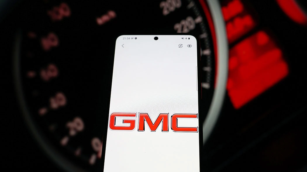 На тюнинг-шоу SEMA 2022 представили более современную версию GMC Jimmy