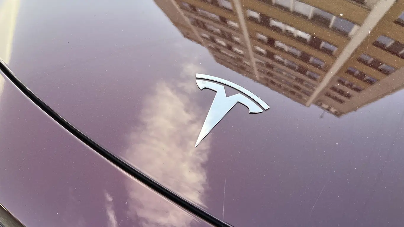 Ни Volvo, ни Mercedes: именно Tesla Model 3 стала № 1 по безопасности