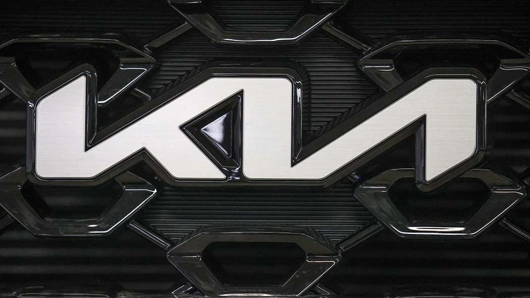 В Сети представили первые фоторендеры обновленного Kia Sorento 2023 года